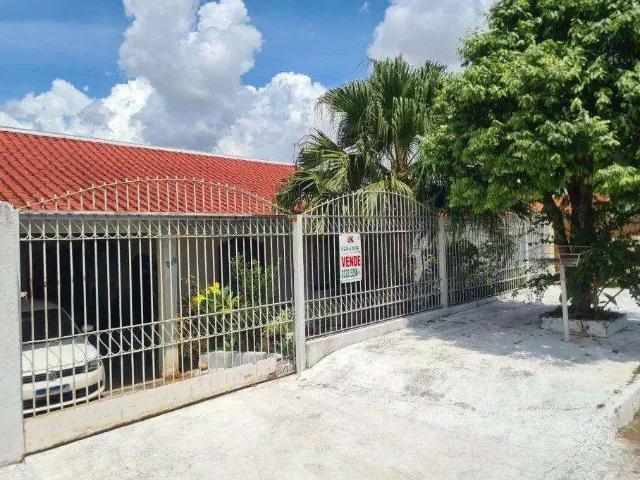 Casa / Sobrado para Venda em Londrina/PR Armindo Guazzi 3 Quartos