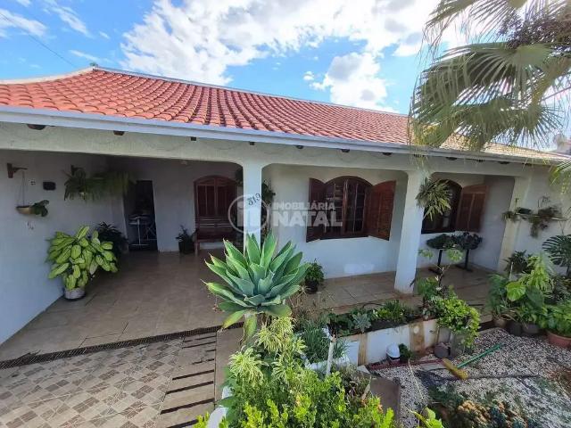 Casa / Sobrado para Venda em Londrina/PR Armindo Guazzi 3 Quartos