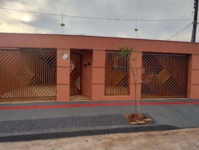 Casa / Sobrado para Venda em Londrina/PR Armindo Guazzi 3 Quartos