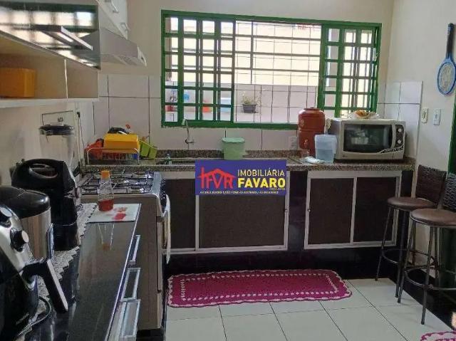 Casa / Sobrado para Venda em Londrina/PR Assis 3 Quartos