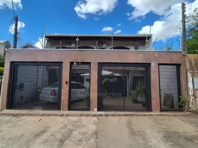 Casa / Sobrado para Venda em Londrina/PR Bancários 4 Quartos