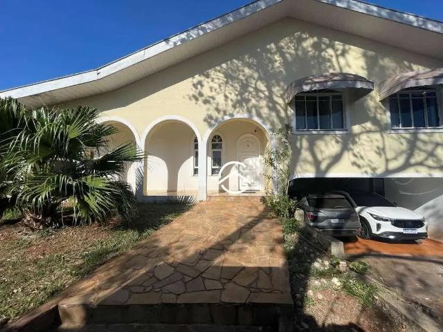 Casa / Sobrado para Venda em Londrina/PR Bancários 3 Quartos