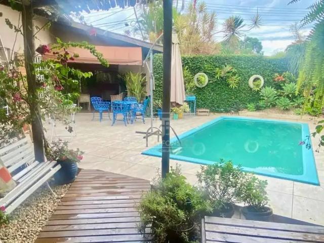Casa / Sobrado para Venda em Londrina/PR Bandeirantes 4 Quartos