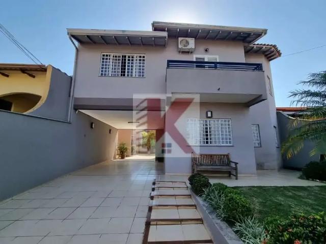 Casa / Sobrado para Venda em Londrina/PR Califórnia 3 Quartos