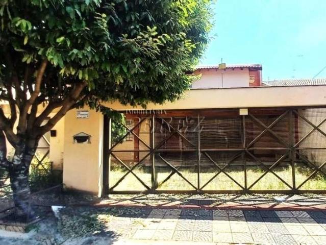 Casa / Sobrado para Venda em Londrina/PR Califórnia 4 Quartos