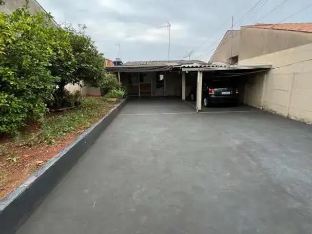 Casa / Sobrado para Venda em Londrina/PR Califórnia 4 Quartos