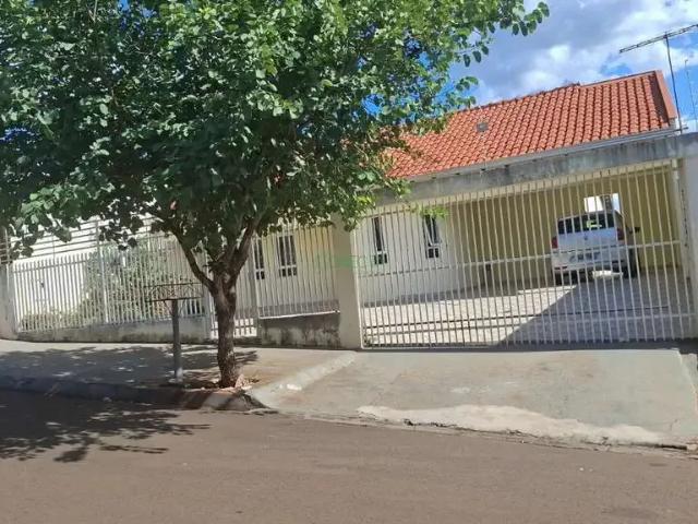 Casa / Sobrado para Venda em Londrina/PR Cambezinho 3 Quartos