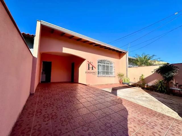 Casa / Sobrado para Venda em Londrina/PR Cambezinho 3 Quartos