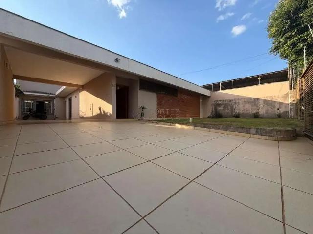 Casa / Sobrado para Venda em Londrina/PR Caravelle 4 Quartos