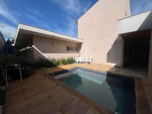 Casa / Sobrado para Venda em Londrina/PR Caravelle 4 Quartos