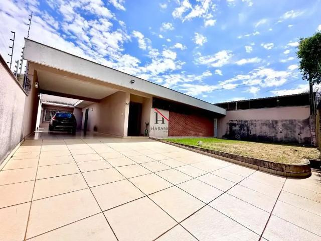 Casa / Sobrado para Venda em Londrina/PR Caravelle 4 Quartos