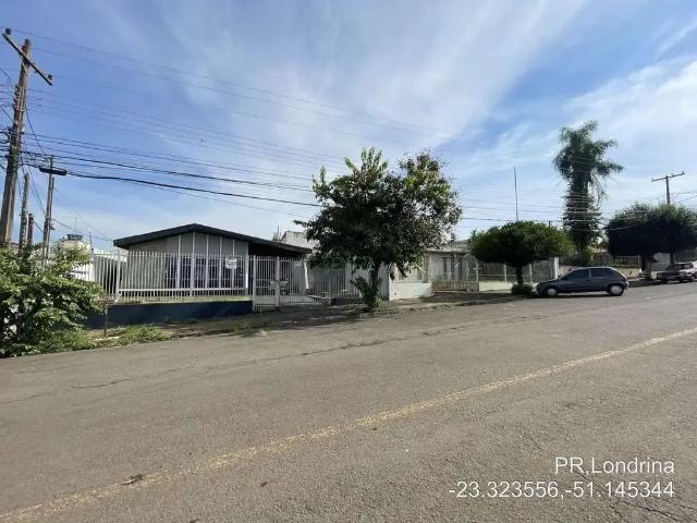 Casa / Sobrado para Venda em Londrina/PR Caravelle 3 Quartos