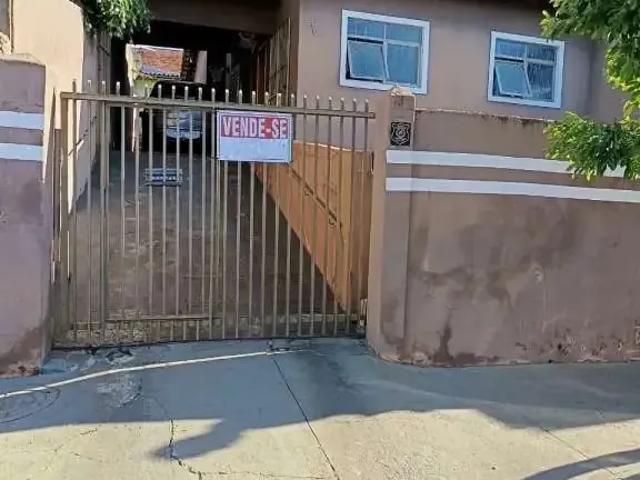 Casa / Sobrado para Venda em Londrina/PR Carlota 3 Quartos
