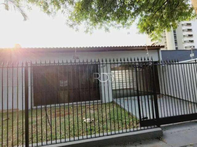 Casa / Sobrado para Venda em Londrina/PR Centro 4 Quartos