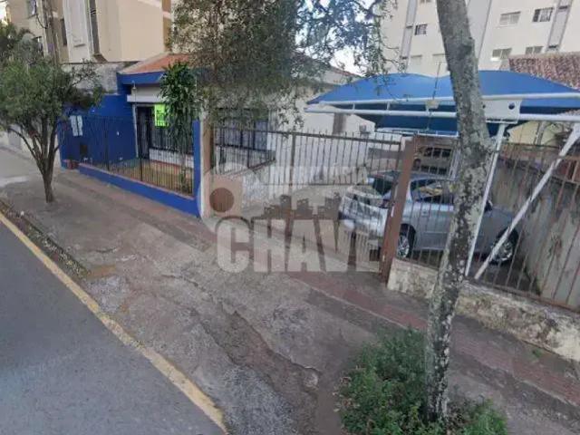 Casa / Sobrado para Venda em Londrina/PR Centro 4 Quartos