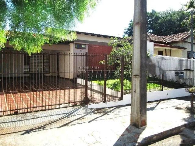 Casa / Sobrado para Venda em Londrina/PR Centro 3 Quartos