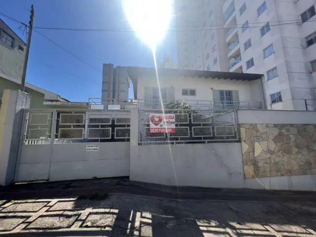 Casa / Sobrado para Venda em Londrina/PR Centro 3 Quartos