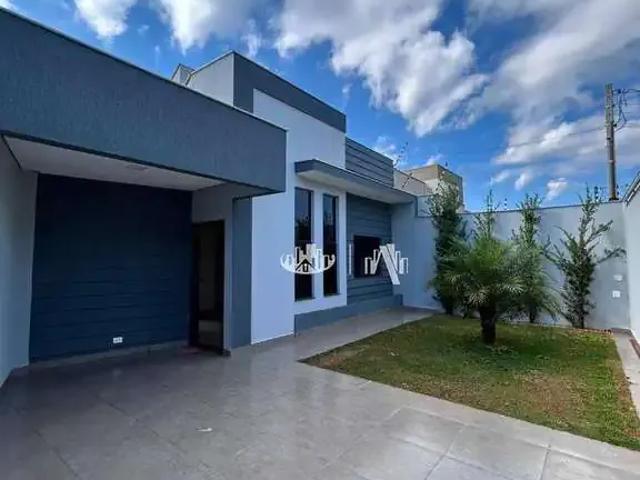 Casa / Sobrado para Venda em Londrina/PR Colinas 3 Quartos