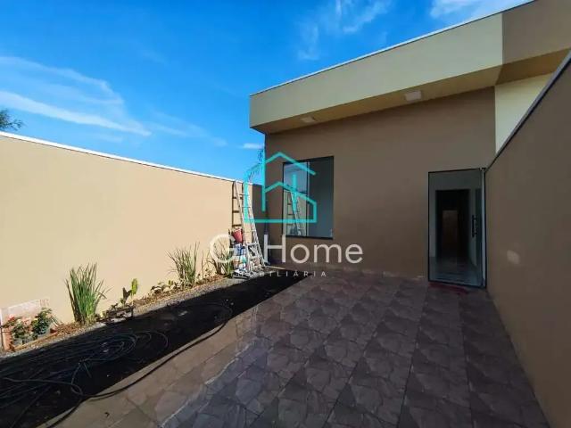 Casa / Sobrado para Venda em Londrina/PR Colinas 3 Quartos