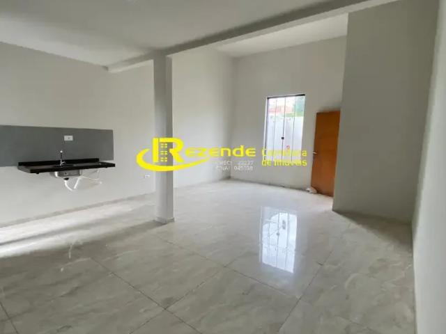 Casa / Sobrado para Venda em Londrina/PR Colinas 3 Quartos