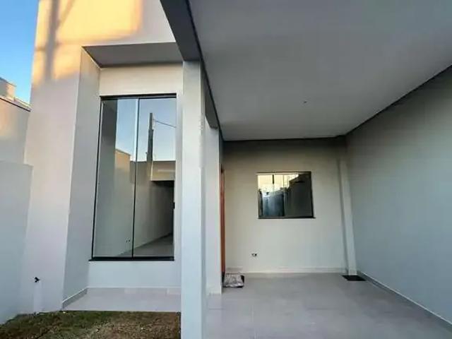 Casa / Sobrado para Venda em Londrina/PR Colinas 3 Quartos