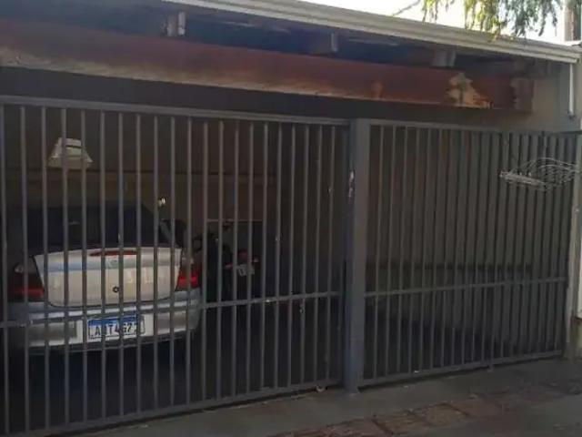Casa / Sobrado para Venda em Londrina/PR Colinas 2 Quartos