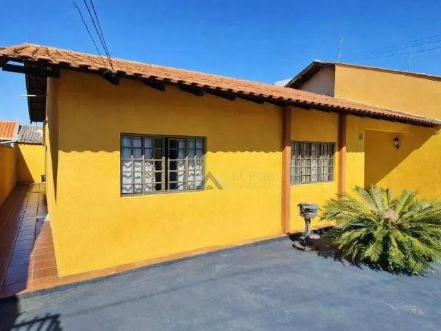 Casa / Sobrado para Venda em Londrina/PR Coliseu 3 Quartos