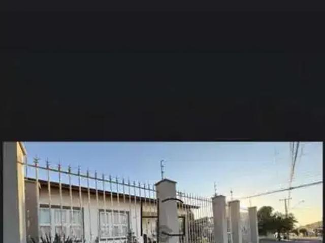 Casa / Sobrado para Venda em Londrina/PR Coliseu 3 Quartos