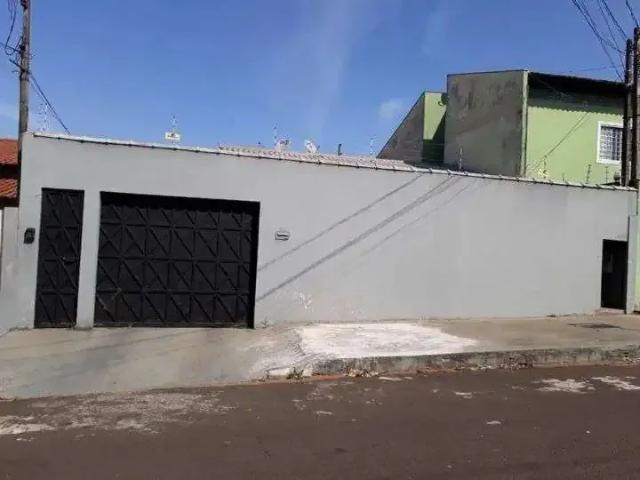 Casa / Sobrado para Venda em Londrina/PR Coliseu 3 Quartos
