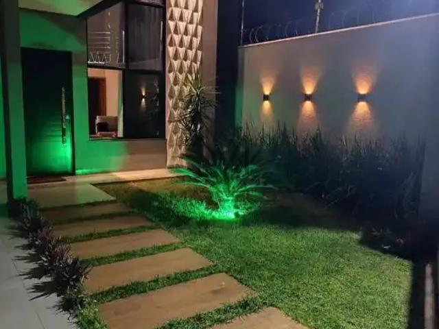 Casa / Sobrado para Venda em Londrina/PR Coliseu 4 Quartos