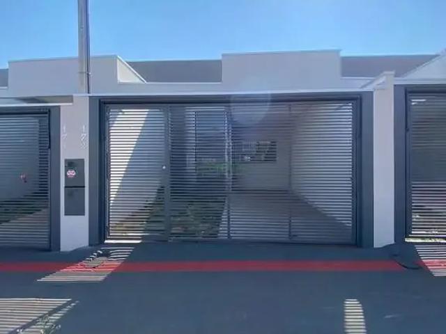 Casa / Sobrado para Venda em Londrina/PR Colúmbia 3 Quartos