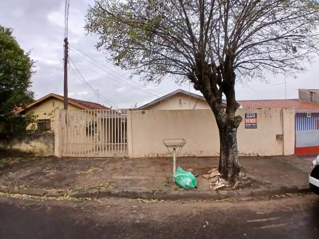 Casa / Sobrado para Venda em Londrina/PR Conjunto Cafezal 1 3 Quartos