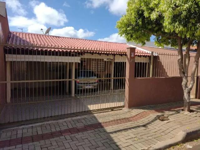 Casa / Sobrado para Venda em Londrina/PR Conjunto Cafezal 4 2 Quartos