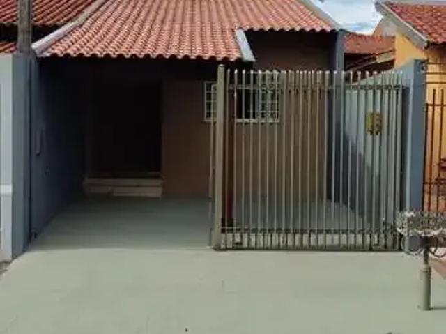 Casa / Sobrado para Venda em Londrina/PR Conjunto Café 3 Quartos