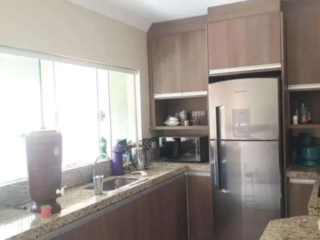 Casa / Sobrado para Venda em Londrina/PR Conjunto Café 3 Quartos