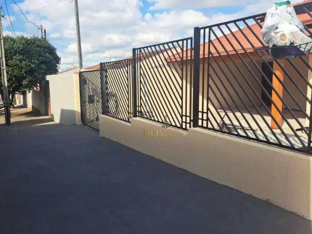 Casa / Sobrado para Venda em Londrina/PR Conjunto Café 3 Quartos