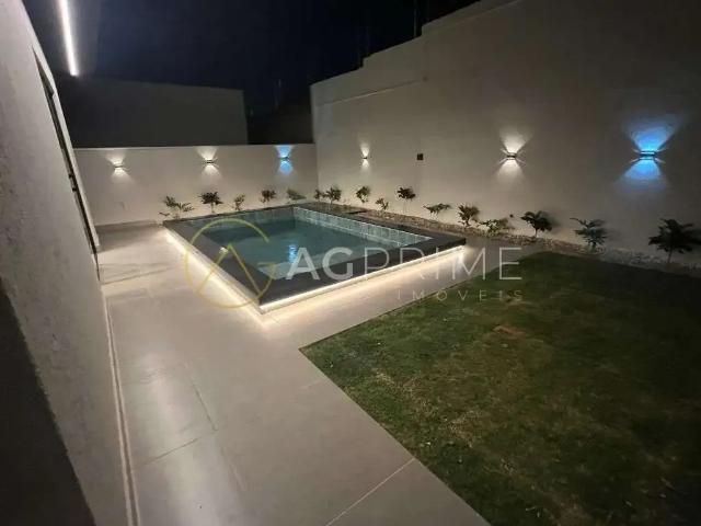 Casa / Sobrado para Venda em Londrina/PR Conjunto Habitacional Alexandre Urbanas 4 Quartos