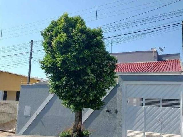 Casa / Sobrado para Venda em Londrina/PR Conjunto Habitacional Alexandre Urbanas 3 Quartos