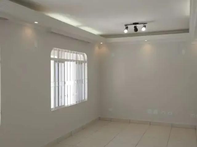 Casa / Sobrado para Venda em Londrina/PR Conjunto Habitacional Alexandre Urbanas 3 Quartos
