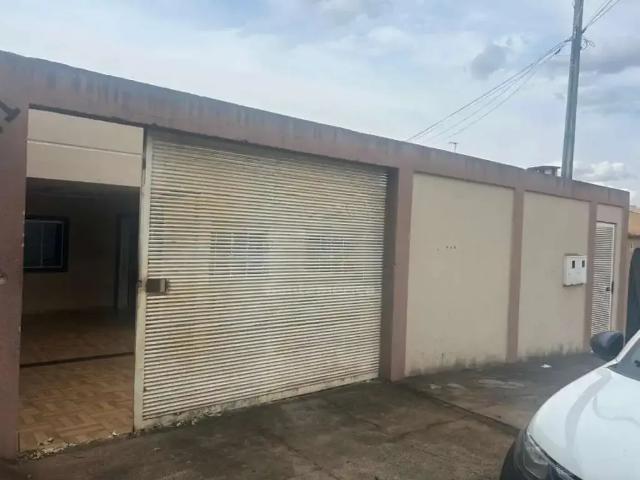 Casa / Sobrado para Venda em Londrina/PR Conjunto Habitacional Alexandre Urbanas 3 Quartos