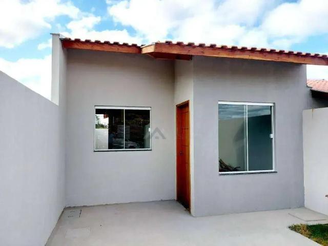 Casa / Sobrado para Venda em Londrina/PR Conjunto Habitacional Jamile Dequech 3 Quartos
