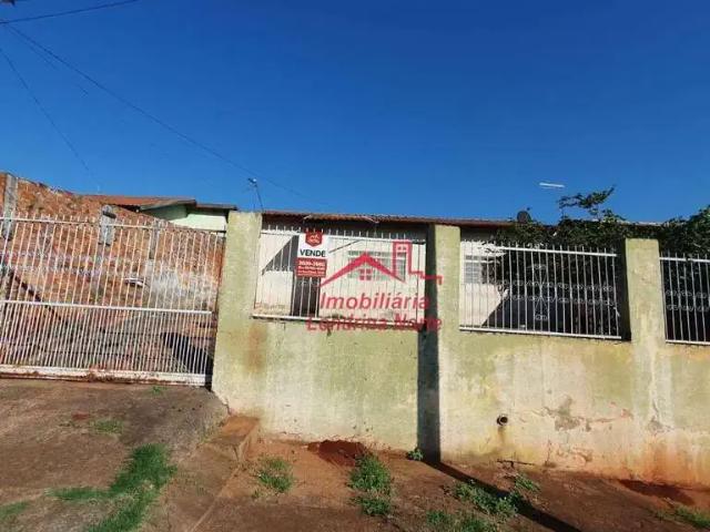 Casa / Sobrado para Venda em Londrina/PR Conjunto Habitacional José Garcia Molina 3 Quartos