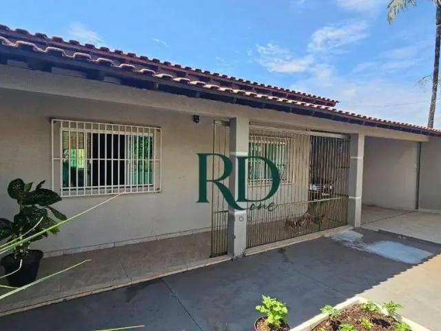 Casa / Sobrado para Venda em Londrina/PR Conjunto Habitacional José Garcia Molina 3 Quartos