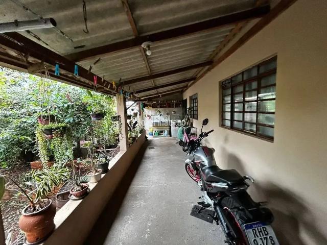 Casa / Sobrado para Venda em Londrina/PR Conjunto Habitacional José Giordano 3 Quartos