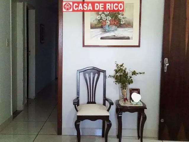 Casa / Sobrado para Venda em Londrina/PR Conjunto Habitacional Maria Cecília Serrano de Oliveira 3 Quartos