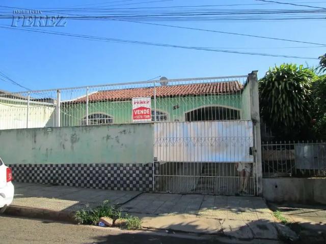 Casa / Sobrado para Venda em Londrina/PR Conjunto Habitacional Maria Cecília Serrano de Oliveira 3 Quartos
