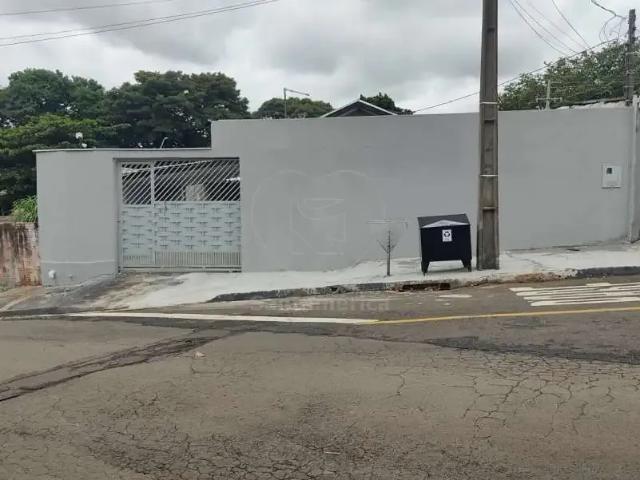 Casa / Sobrado para Venda em Londrina/PR Conjunto Habitacional Milton Gavetti 5 Quartos