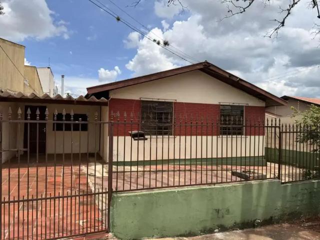 Casa / Sobrado para Venda em Londrina/PR Conjunto Habitacional Órion 3 Quartos