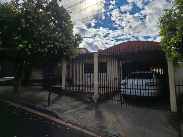Casa / Sobrado para Venda em Londrina/PR Conjunto Parigot de Souza 3 2 Quartos