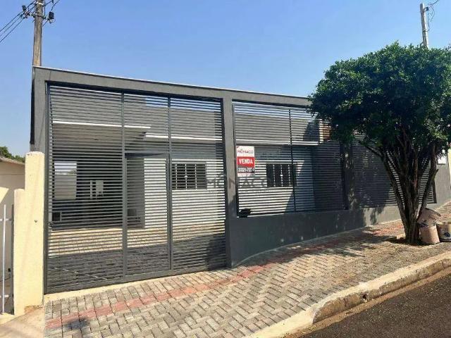 Casa / Sobrado para Venda em Londrina/PR Conjunto Parigot de Souza 3 3 Quartos